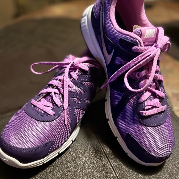 Nike | Shoes | New Condition Nike Revolution 2 Running Athletic | Poshmark